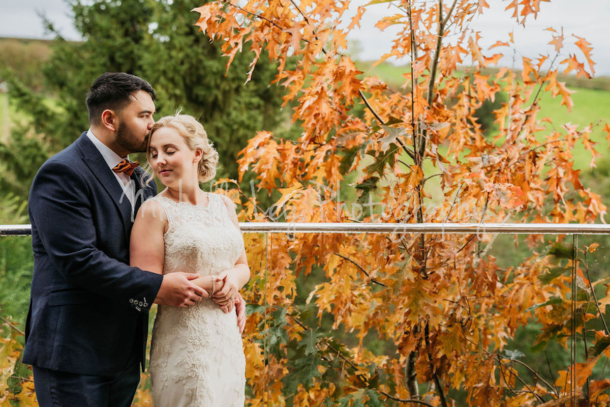 Intimate Autumn Weddings